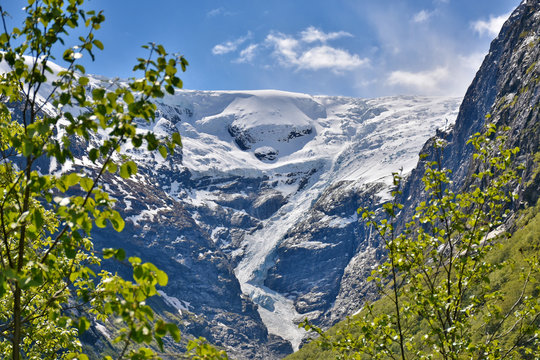 Kjenndalsbreen Bilder – Durchsuchen 399 Archivfotos, Vektorgrafiken und ...