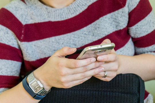 Handynutzung Images – Browse 72 Stock Photos, Vectors, and Video ...