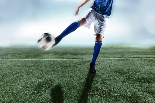 Kicking Images – Browse 357,172 Stock Photos, Vectors, and Video ...