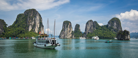 Fotos, lizenzfreie Bilder, Grafiken, Vektoren und Videos von Meer ...