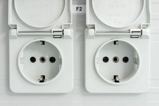 Doppelsteckdose Images – Browse 52 Stock Photos, Vectors, and Video ...