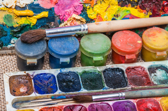 รูปภาพStaint – เลือกดูภาพถ่ายสต็อก เวกเตอร์ และวิดีโอ213 | Adobe Stock