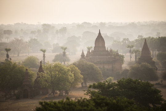 Imagens de "Temples Of Bagan" – Explore Fotografias do Stock, Vetores e ...