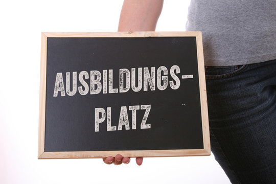 รูปภาพAusbildungsplatz – เลือกดูภาพถ่ายสต็อก เวกเตอร์ และวิดีโอ5,337 ...