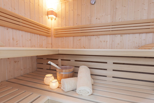 Heimsauna Imej – Semak Imbas 6 Foto, Vektor dan Video Stok | Adobe Stock