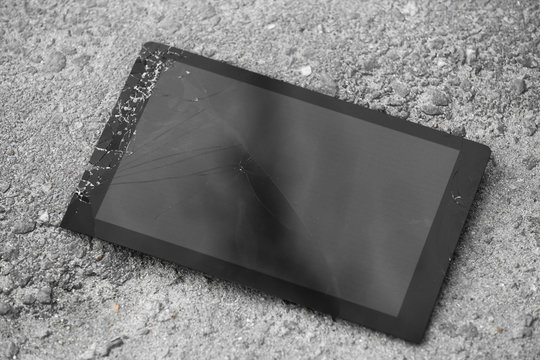 Cracked Tablet Images – Browse 9,492 Stock Photos, Vectors, and Video ...
