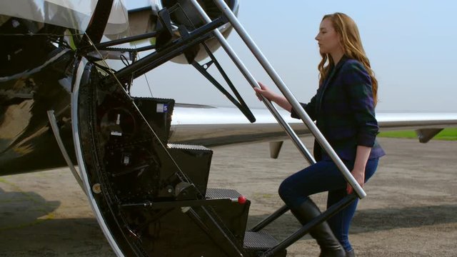 Boarding Private Jet Images – Browse 3,622 Stock Photos, Vectors, and ...