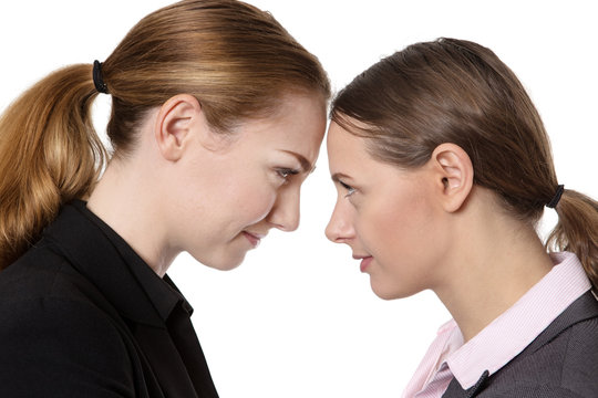 「Bashing」の写真素材 | 6,667件の無料イラスト画像 | Adobe Stock