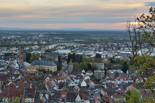 Windeck Bilder – Durchsuchen 623 Archivfotos, Vektorgrafiken und Videos ...