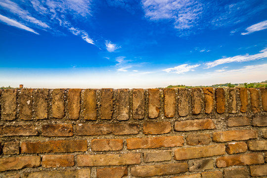 Parapet Images – Browse 27,593 Stock Photos, Vectors, and Video | Adobe ...