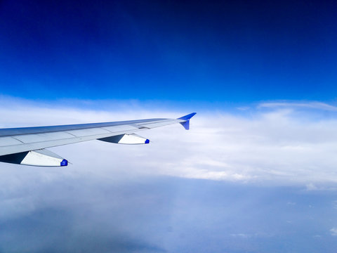 "Aeroplane Wing" Images – Browse 429 Stock Photos, Vectors, and Video ...