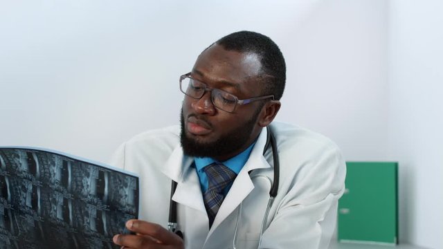 Radiologist African American Images – Browse 2,355 Stock Photos, Vectors, and Video | Adobe Stock