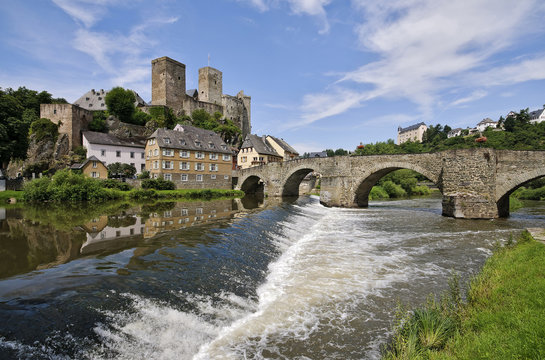 Lahn Bilder – Durchsuchen 10,557 Archivfotos, Vektorgrafiken und Videos ...