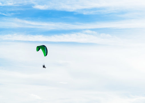 Parashoot Images – Browse 58 Stock Photos, Vectors, and Video | Adobe Stock
