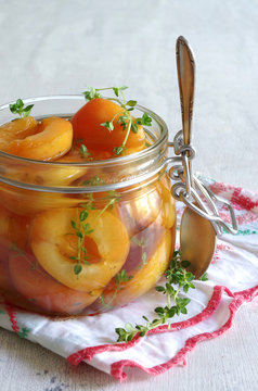 รูปภาพObstkompott – เลือกดูภาพถ่ายสต็อก เวกเตอร์ และวิดีโอ90 | Adobe Stock