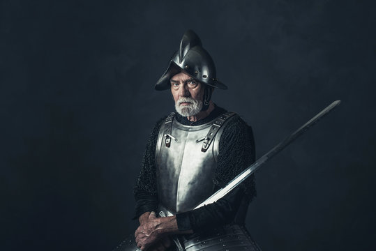 รูปภาพHabergeon – เลือกดูภาพถ่ายสต็อก เวกเตอร์ และวิดีโอ154 | Adobe Stock