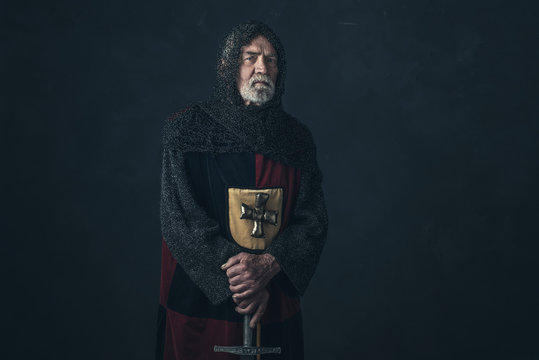 รูปภาพHabergeon – เลือกดูภาพถ่ายสต็อก เวกเตอร์ และวิดีโอ154 | Adobe Stock