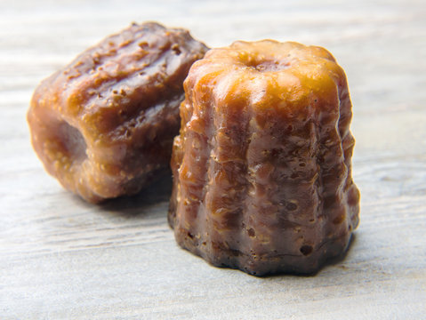 Canelet Images – Browse 26 Stock Photos, Vectors, and Video | Adobe Stock