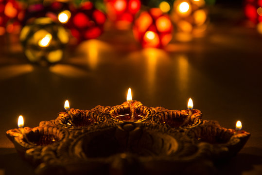 รูปภาพDipawali – เลือกดูภาพถ่ายสต็อก เวกเตอร์ และวิดีโอ205,936 | Adobe ...