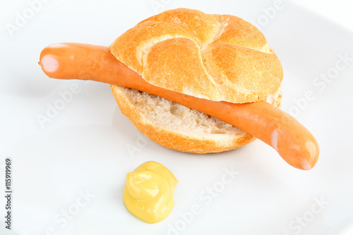 "Wiener Würstchen mit Brötchen" Stockfotos und lizenzfreie Bilder auf ...