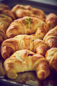 Cornetti bilder – Bläddra bland 2,132 stockfoton, vektorer och videor ...