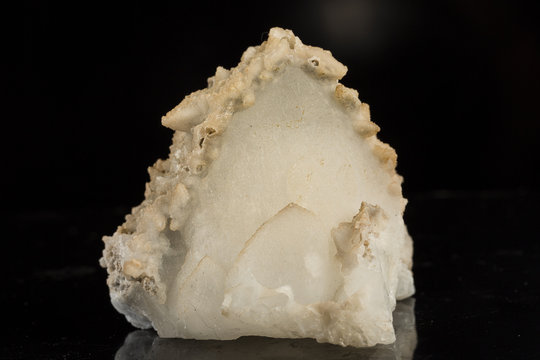 รูปภาพKalsit – เลือกดูภาพถ่ายสต็อก เวกเตอร์ และวิดีโอ62 | Adobe Stock