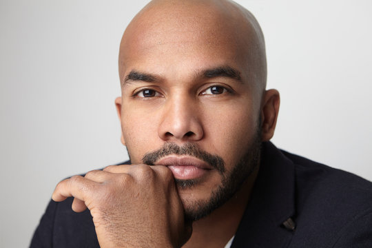 Afbeeldingen over "Handsome Man" – Blader in stockfoto's, vectoren en ...