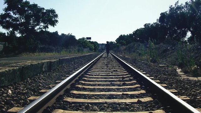 Imágenes de Railroad-Tracks: descubre bancos de fotos, ilustraciones ...