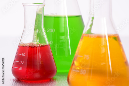 "Reagenzgläser im Chemie Labor" Stockfotos und lizenzfreie Bilder auf ...