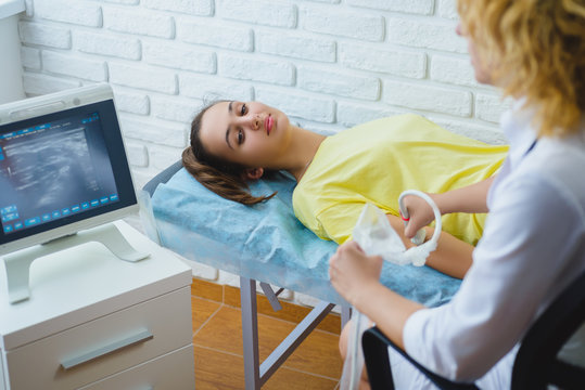 Ecography bilder – Bläddra bland 1,077 stockfoton, vektorer och videor ...