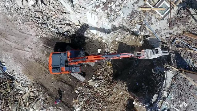 Bagger Video Footage – Browse 1,077 HD Stock Video and Footage | Adobe ...