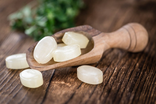 Lozenge Candy Bilder – Durchsuchen 2,495 Archivfotos, Vektorgrafiken ...