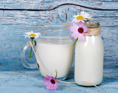 รูปภาพKuhmilch – เลือกดูภาพถ่ายสต็อก เวกเตอร์ และวิดีโอ2,428 | Adobe Stock