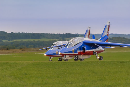 Roulage Bilder – Durchsuchen 285 Archivfotos, Vektorgrafiken und Videos ...