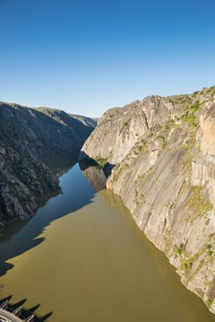 รูปภาพMenader – เลือกดูภาพถ่ายสต็อก เวกเตอร์ และวิดีโอ9 | Adobe Stock