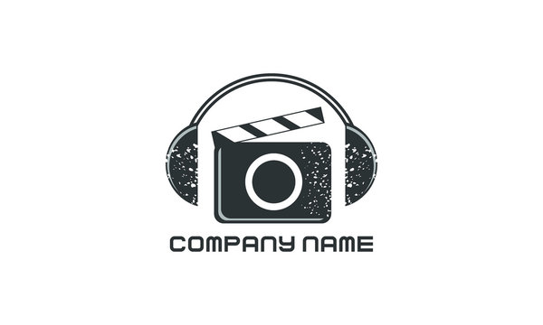 Logo Multimedia Design