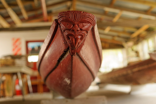 Polynesisch bilder – Bläddra bland 78 stockfoton, vektorer och videor ...