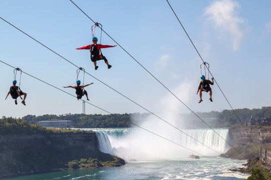 รูปภาพZipline – เลือกดูภาพถ่ายสต็อก เวกเตอร์ และวิดีโอ11,001 | Adobe Stock