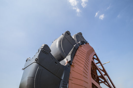 Bucket-Wheel Images – Browse 551 Stock Photos, Vectors, and Video ...