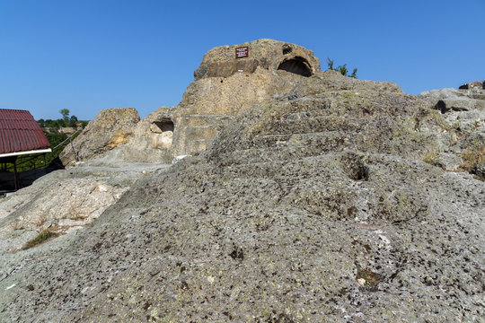 Tatul Bilder – Durchsuchen 132 Archivfotos, Vektorgrafiken und Videos ...