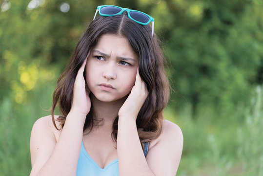 รูปภาพEmbroilment – เลือกดูภาพถ่ายสต็อก เวกเตอร์ และวิดีโอ259 | Adobe Stock