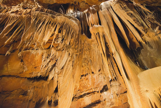 Stalagmit Bilder – Durchsuchen 35,286 Archivfotos, Vektorgrafiken und ...