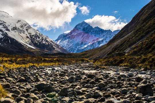 Trogtal Bilder – Durchsuchen 2,063 Archivfotos, Vektorgrafiken und ...