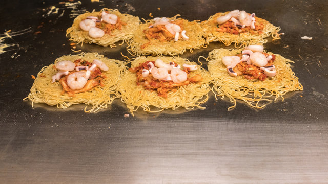 「Modan-Yaki」の写真素材 | 4件の無料イラスト画像 | Adobe Stock