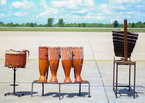 "Pong Lang" Images – Browse 15 Stock Photos, Vectors, and Video | Adobe ...