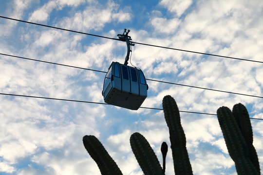 รูปภาพTelecabin – เลือกดูภาพถ่ายสต็อก เวกเตอร์ และวิดีโอ298 | Adobe Stock