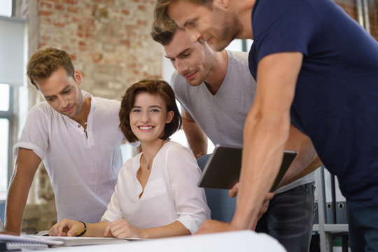 Arbeitskollegen Images – Parcourir 1,268 le catalogue de photos, vecteurs et vidéos | Adobe Stock