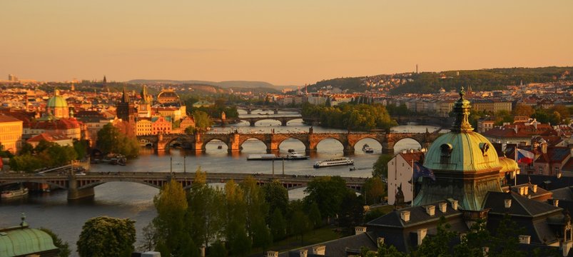 Imágenes de Danubio: descubre bancos de fotos, ilustraciones, vectores ...