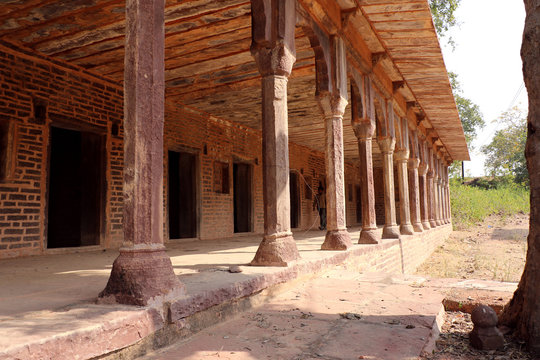 รูปภาพShivpuri – เลือกดูภาพถ่ายสต็อก เวกเตอร์ และวิดีโอ173 | Adobe Stock