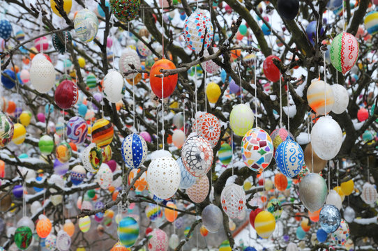 รูปภาพOstereierbaum – เลือกดูภาพถ่ายสต็อก เวกเตอร์ และวิดีโอ104 | Adobe ...